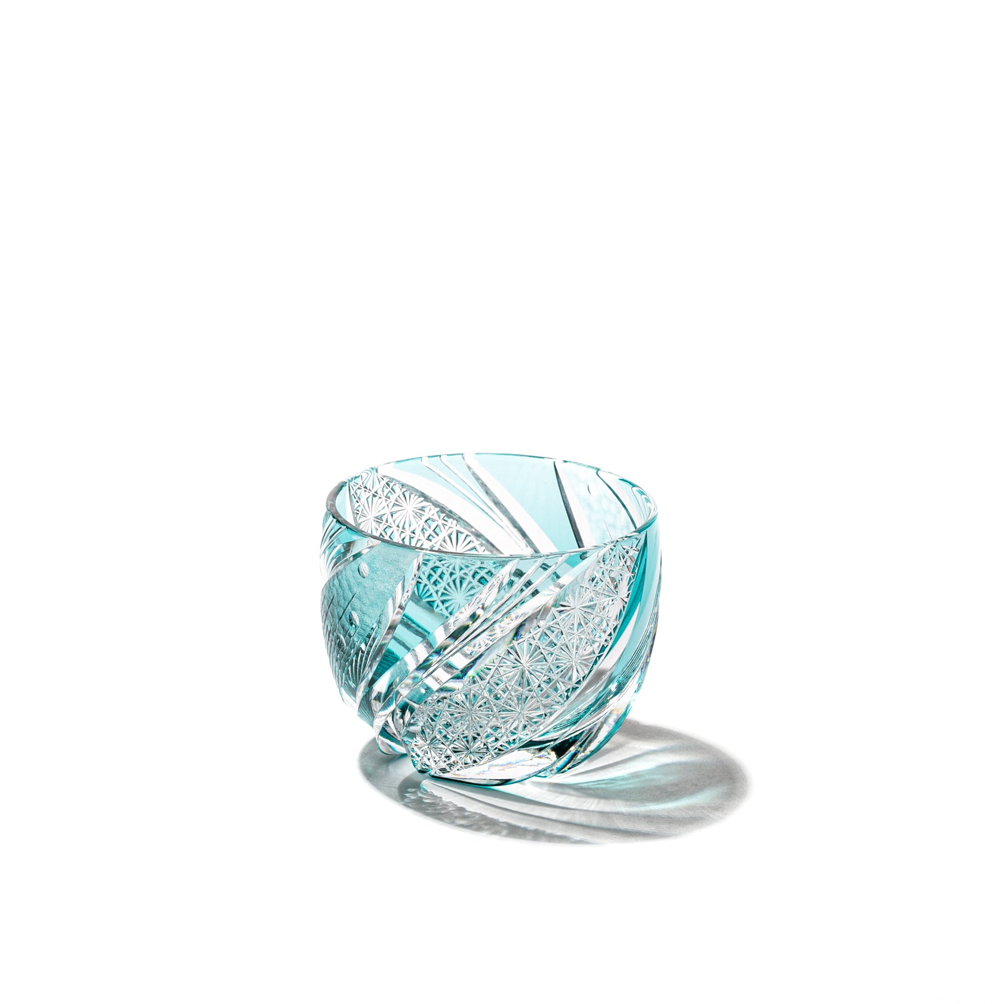 江戸切子 流星 ぐい呑 グリーン ｜江戸切子グラスならTABLEAU ONLINE SHOP（タブロー工房オンラインショップ）