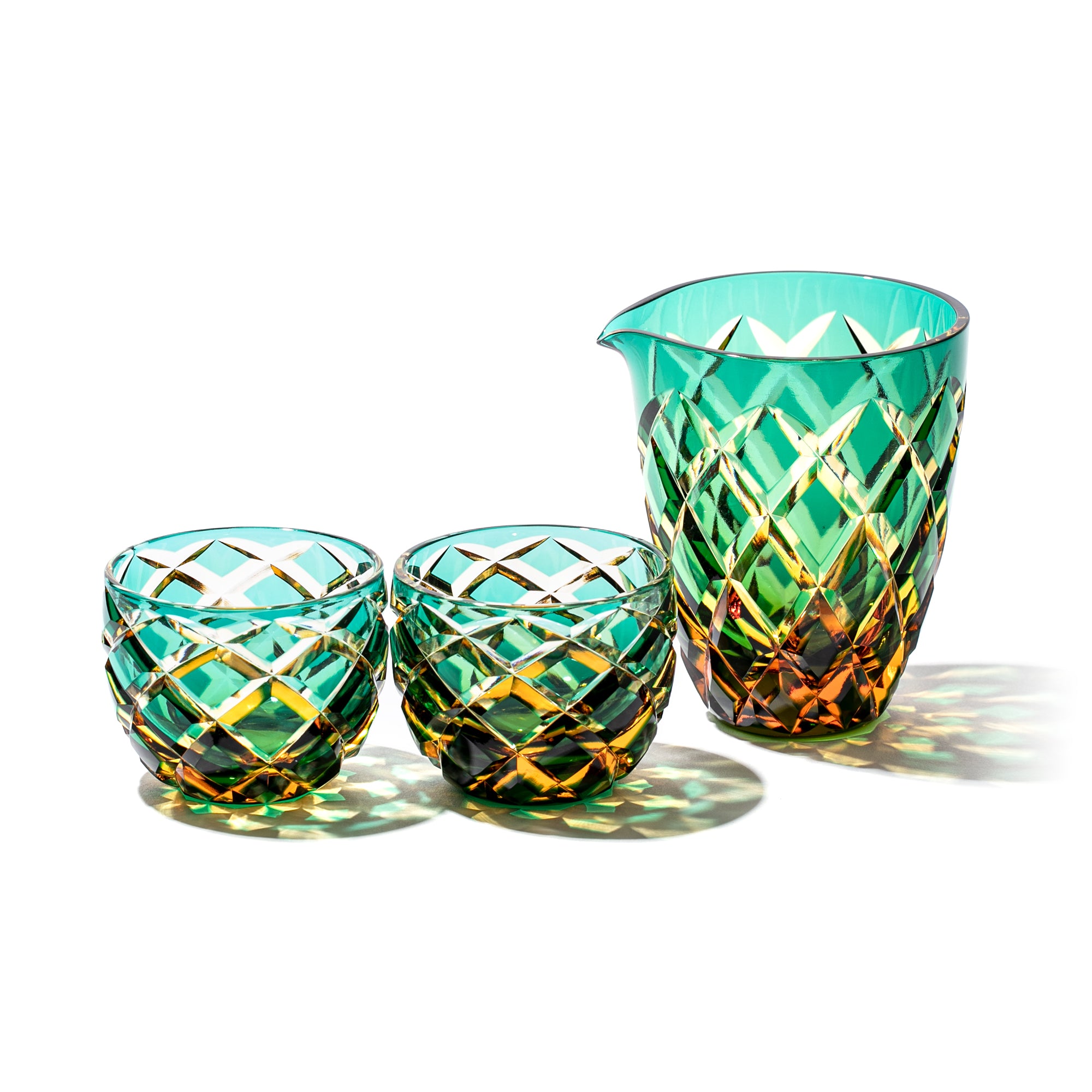 江戸切子 伝統工芸士 木村泰典 作 矢来紋 酒器三点揃 琥珀緑 ｜江戸切子グラスならTABLEAU ONLINE SHOP（タブロー工房オンラインショップ）