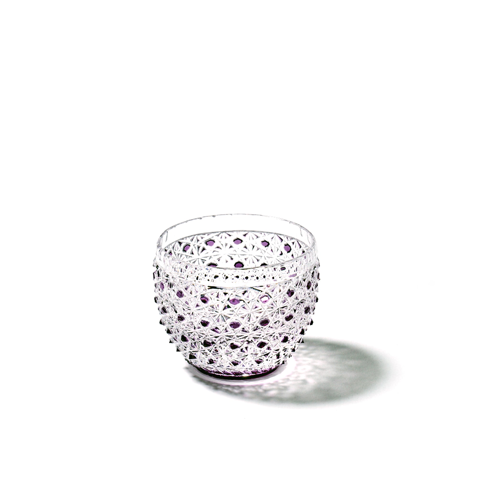 江戸切子 伝統工芸士 木村泰典 作 菊籠目紋 ぐい呑 紫 ｜江戸切子グラスならTABLEAU ONLINE SHOP（タブロー工房オンラインショップ）