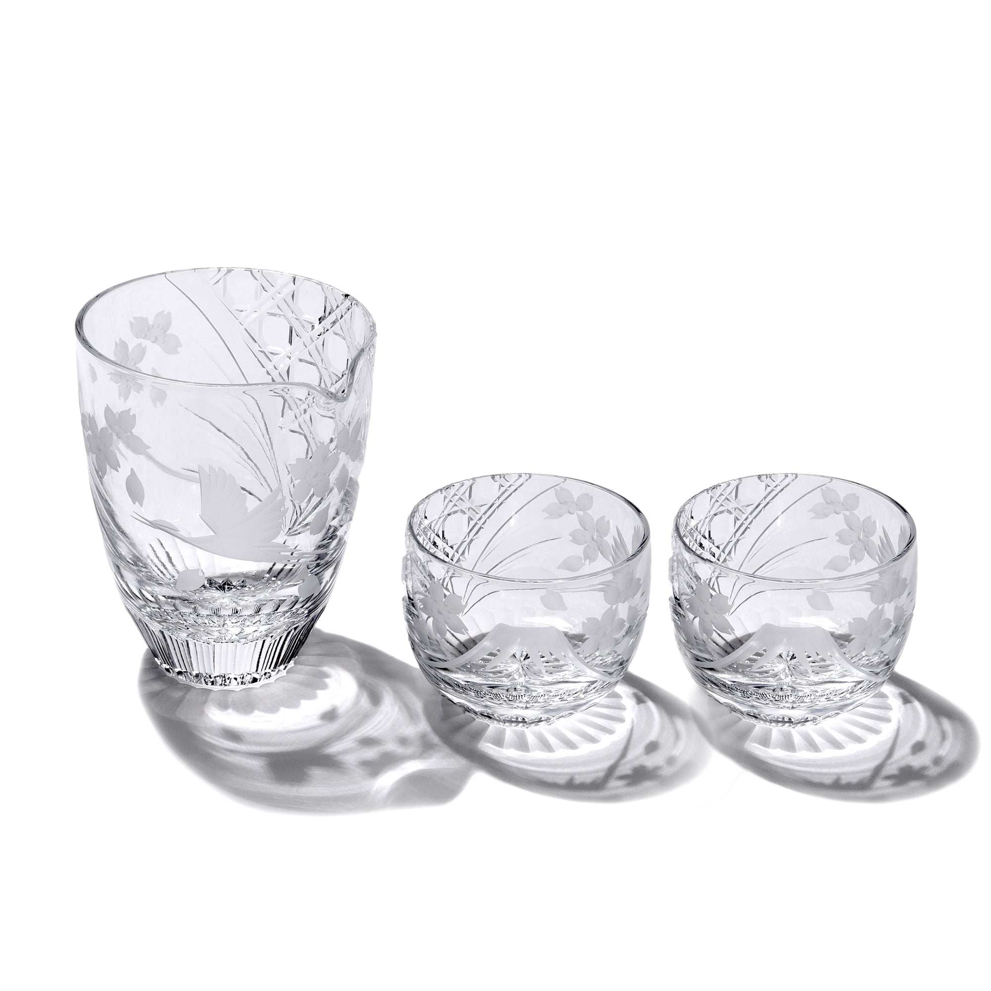 江戸切子 富士鶴桜に籠目紋 酒器三点揃 透き ｜江戸切子グラスならTABLEAU ONLINE SHOP（タブロー工房オンラインショップ）